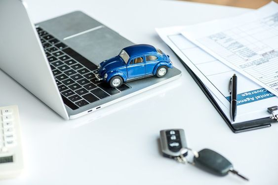 Risparmiare sull’Assicurazione auto? Online è possibile!